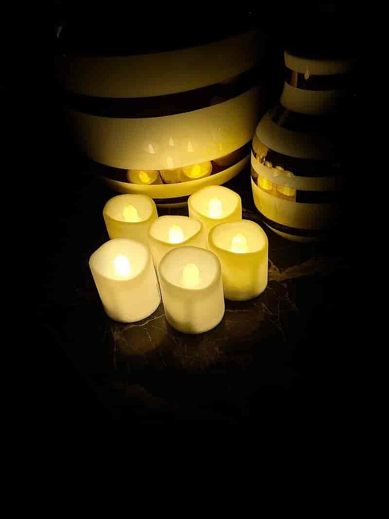 LED fyrfadslys med fjernbetjening - kan genoplades - 6 stk.